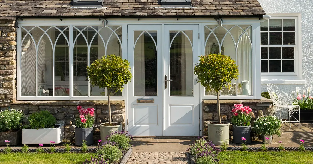 10 Front Porch Extension Ideas for UK Homes | Beams Renovation