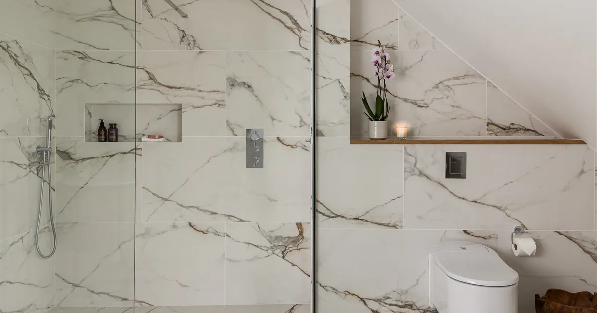 Walk-in Shower Size (UK): Minimum Dimensions That Actually Work (2025 ...